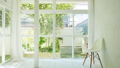 大阪市内では数少ない緑豊かな庭付きの自然光スタジオです。メイクルームも完備!の写真2