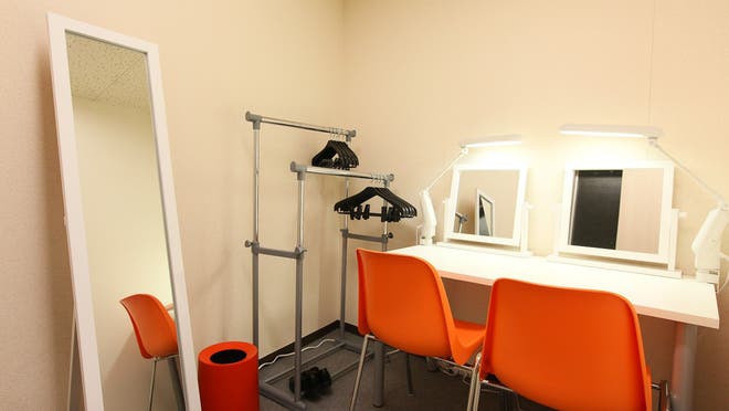 【スペーススタジオ】未来空間!宇宙ステーション!個室メイクルーム有り!ハウススタジオ TVや雑誌の撮影実績多数!の写真13