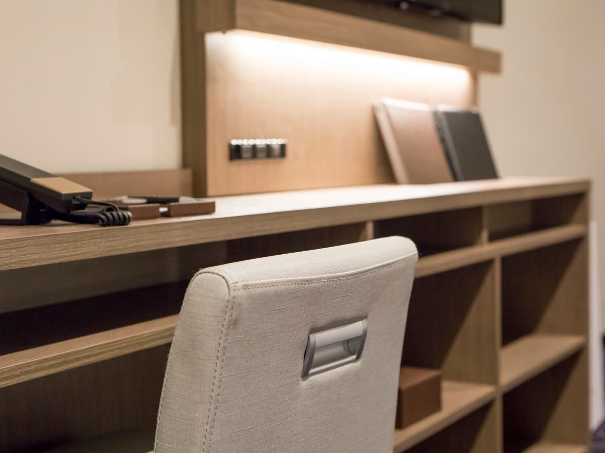 【ホテルマイステイズプレミア赤坂】客室をテレワークスペースにの写真5