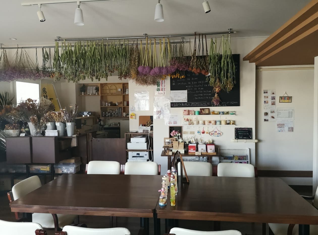 【駐車場5台】ドライフラワーがあふれるおしゃれカフェ！女子会・ママ会・勉強会・ワークショップの写真5