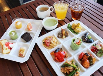 *TV撮影・キッチンカーや商品撮影:屋外イベントスペース＊丸本屋:机＆椅子＋町家内化粧室＋水道コンセント有。予約リクエストの写真25