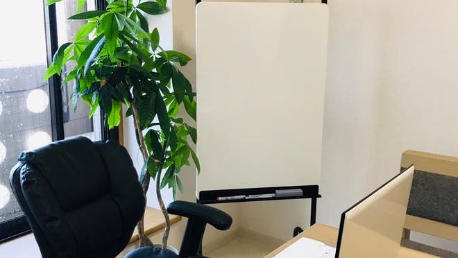 唐人町駅1分の好立地☆社会人のテレワーク、学生さんの自習室に最適☆の写真1