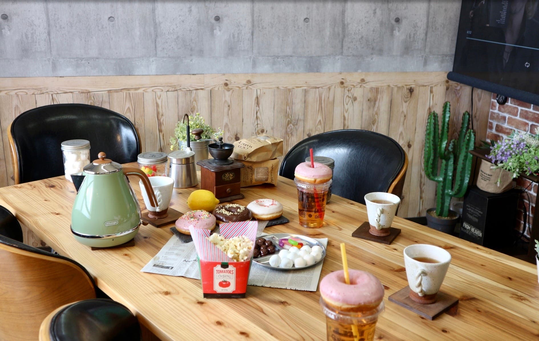 🏆名駅2分🉐管理費0円/Netflix見放題/65📺4K/4K Blu-ray📀/webカメラ/リングライト/ゴミ捨ての写真18