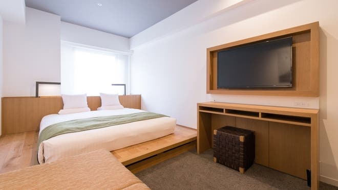 【ホテルマイステイズプレミア浜松町】客室をテレワークスペースにの写真1