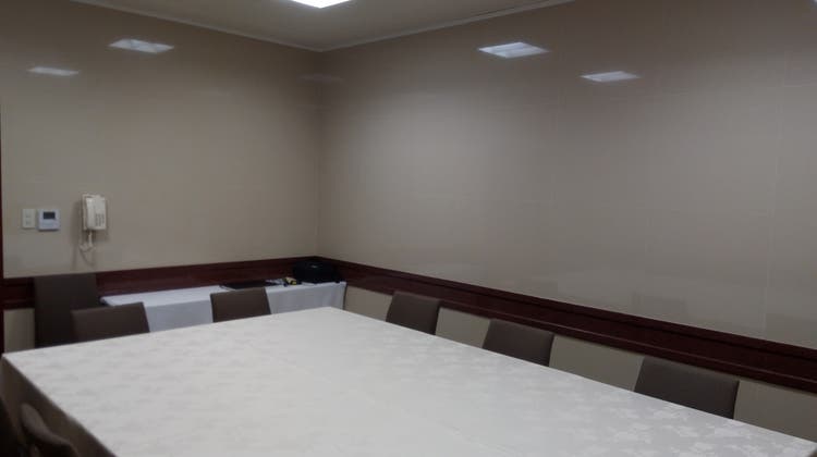 1階 会議用完全個室の写真1