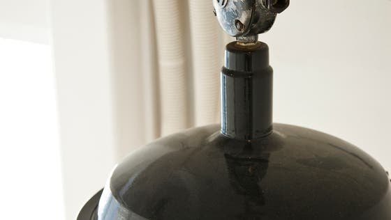 【 広尾 】ファッション誌等の撮影スポット、街の角地に佇む白の外観が印象的な複合型ショップ「CANVAS TOKYO」の写真17