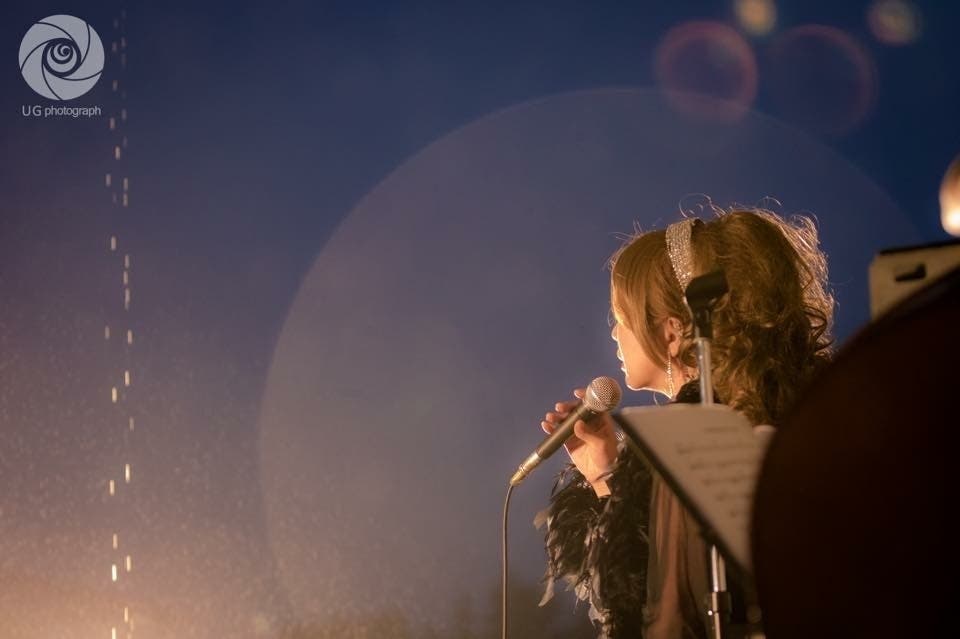 プライベート生演奏を皆でベットに寝転んで聴くプランの画像1