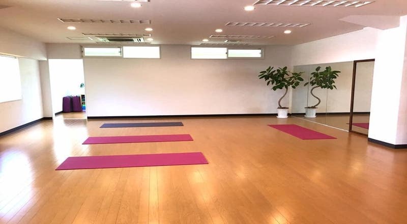 JR立花駅から徒歩3分。JR大阪駅から約10分、 JR三ノ宮駅から約20分