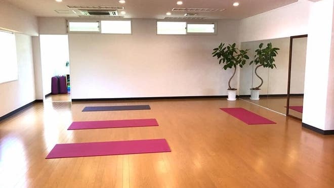 JR立花駅から徒歩1分。JR大阪駅から約10分、 JR三ノ宮駅から約20分の写真1