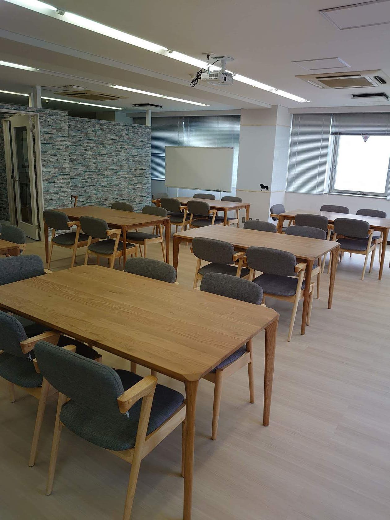 【ワークラボ】神谷町・赤羽橋 / リニューアル！2面採光で明るく開放的な会議室 / 最大30名 / 東京タワー目前の写真10