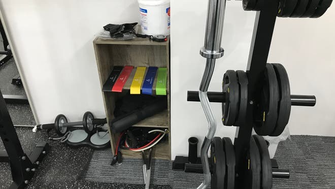 《堺市中百舌鳥の完全プライベート個室ジム》パワーラック、各種チューブ、プレート112.5kgまでの写真5