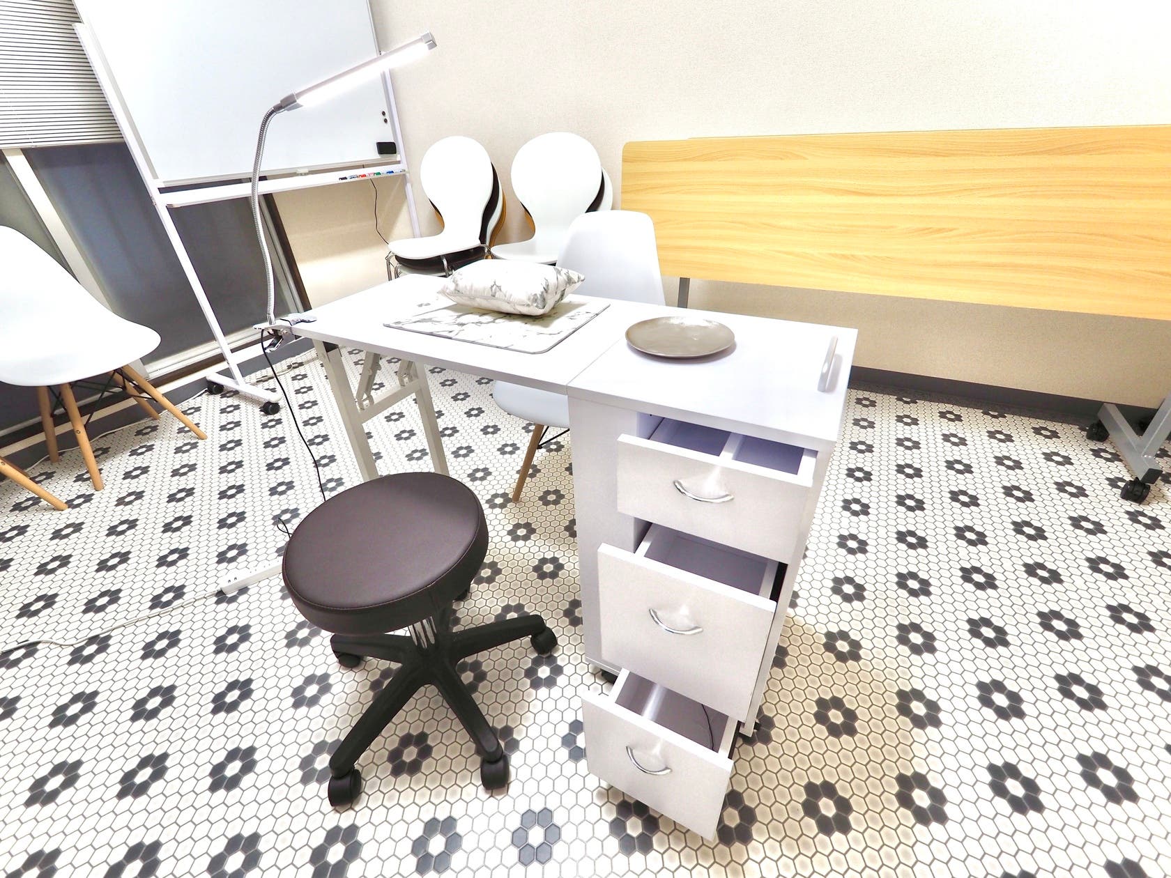 《トレーズ＠名駅》施術ベッドなど無料貸出設備充実🌿カフェ風レンタルスペース＆サロン💆‍♀️女子会🎀撮影会📸【名駅徒歩2分！】の写真10