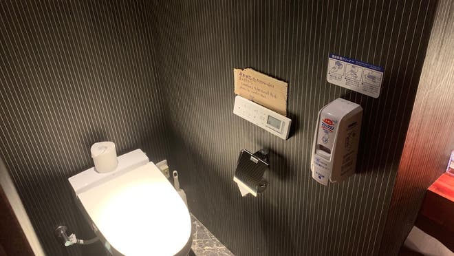 毎回清掃、隠れ家カラオケ完備、除菌グッズ完備、換気できます。の写真14