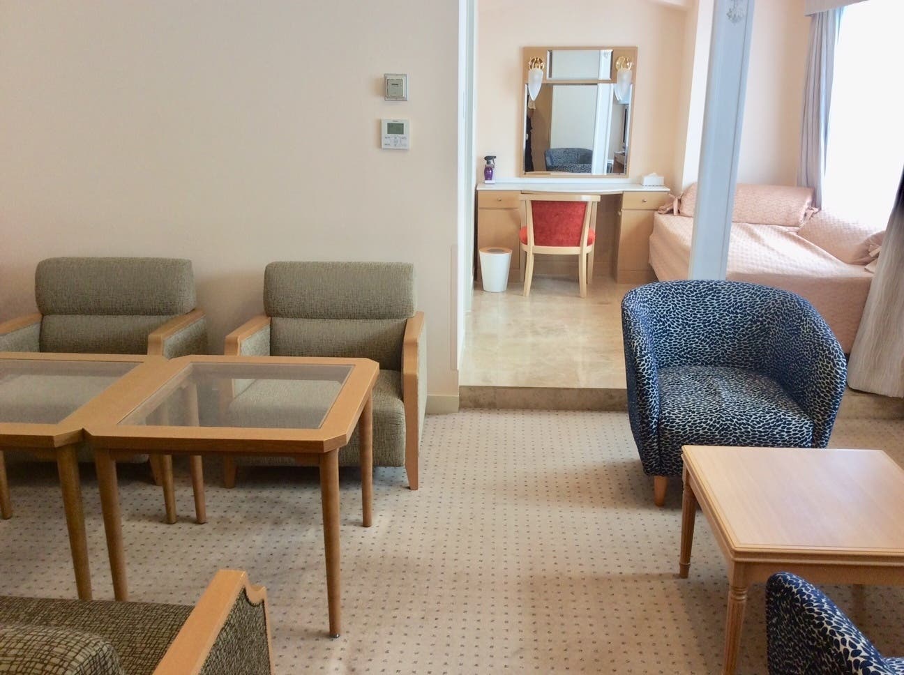 西新宿駅徒歩1分！パーティーも♪テレワークも♪ホテルだから安心！の写真12