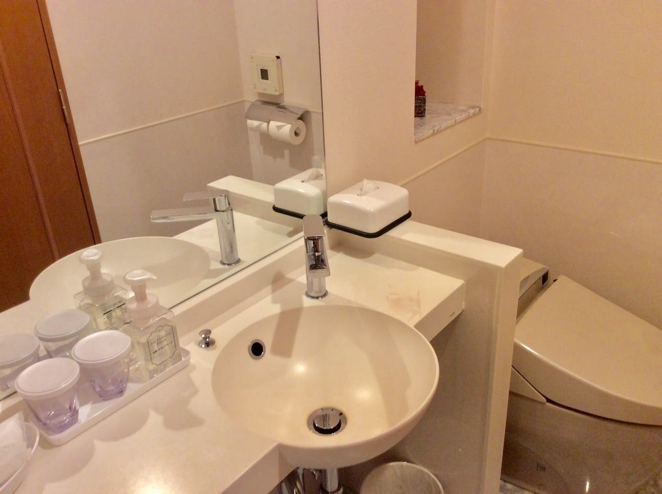 西新宿駅徒歩1分！パーティーも♪テレワークも♪ホテルだから安心！の写真4