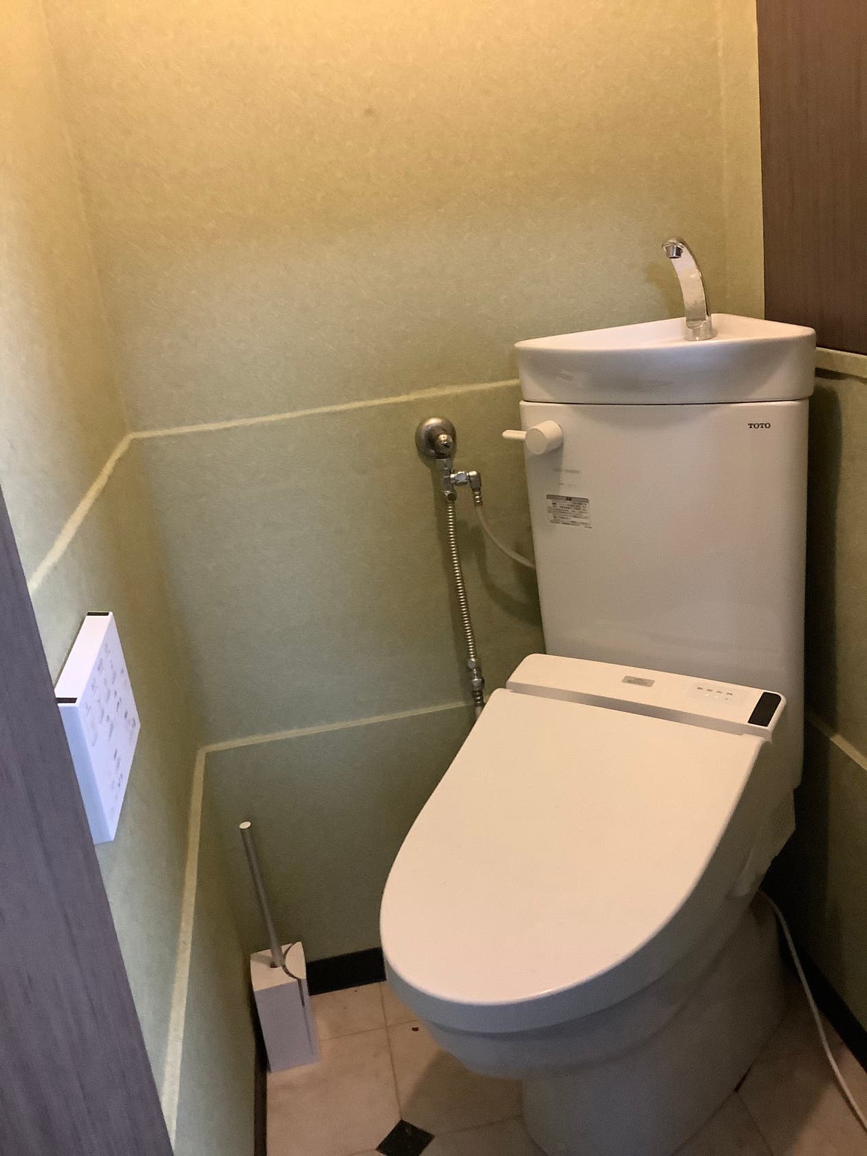 簡易キッチン付き20畳のリビングルーム！の写真6