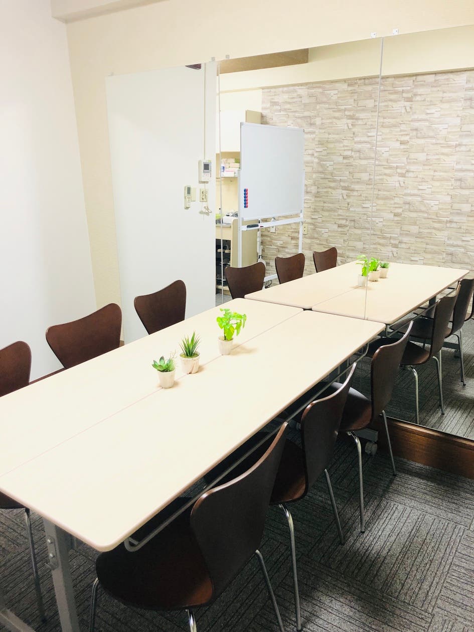 激安スペース✨全身鏡✨名駅２分✨整体ベッド✨深夜利用ＯＫ✨ヨガ、整体、トレーニングにの写真9