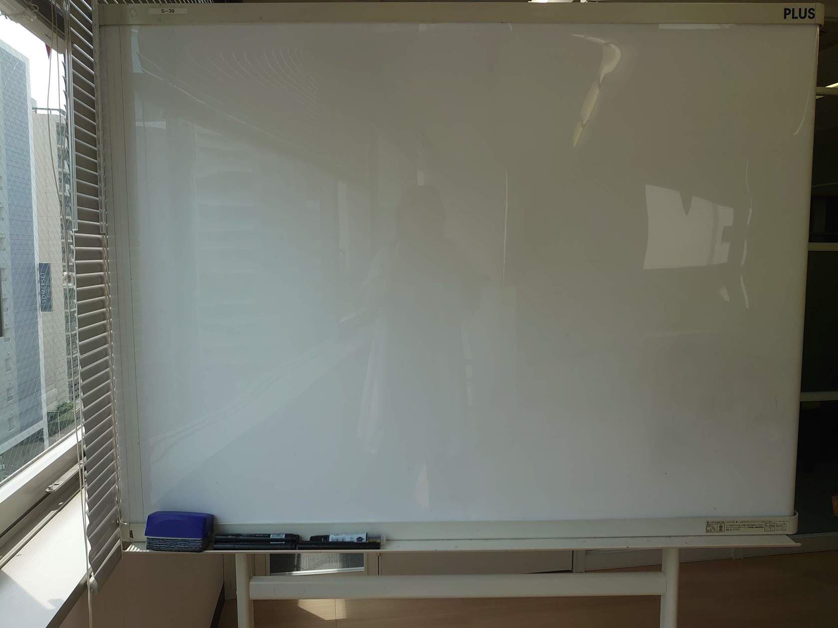 ホワイトボードの画像1