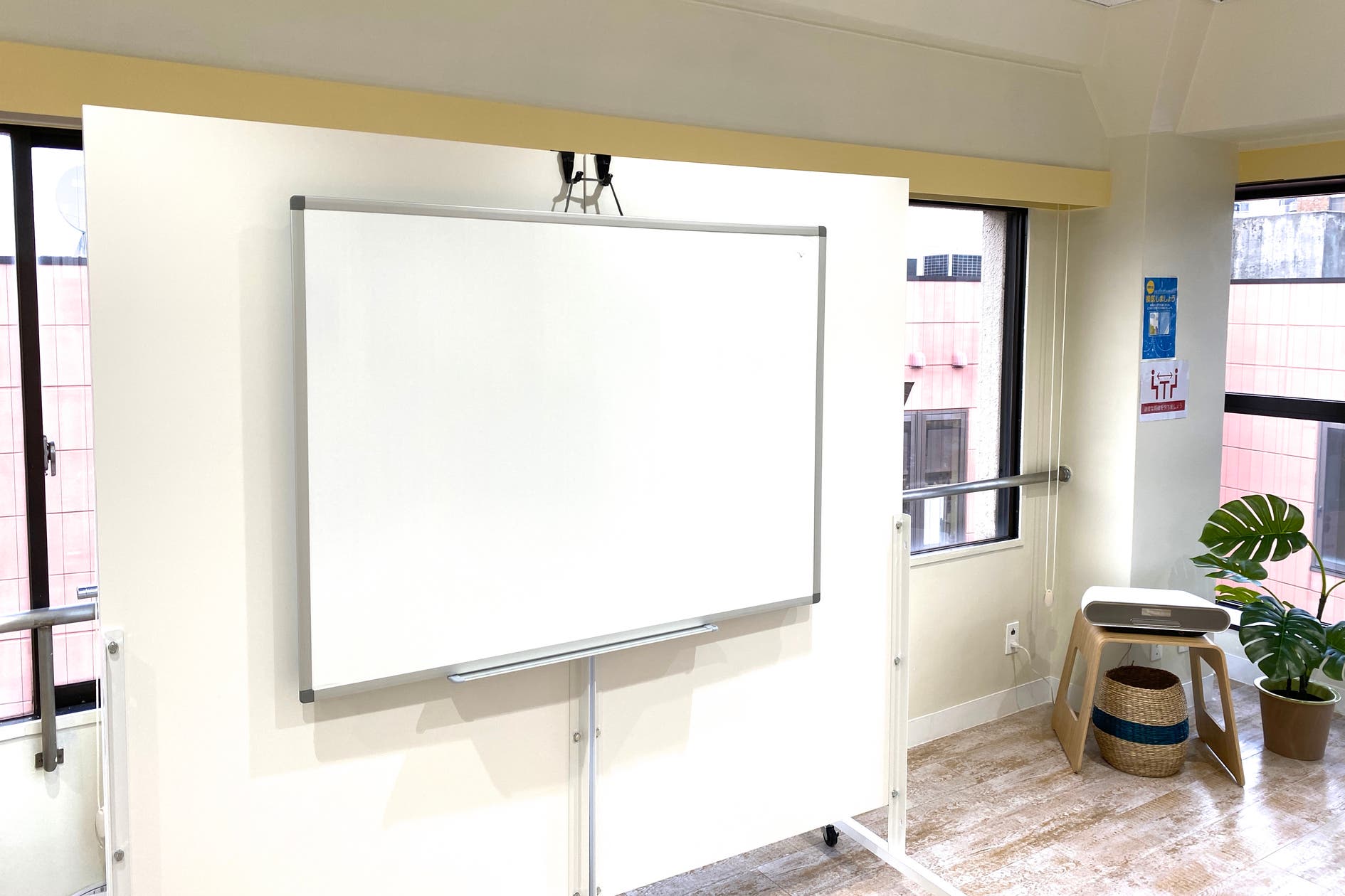 【4F】★駅前・24h利用可★1時間1000円／ダンスができるスタジオ／移動式スポーツ鏡×6／使い途は様々★の写真13