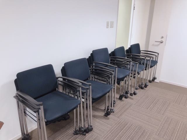 トヨタカローラ愛媛　中央通店【スタッフ常駐，無料駐車場完備の会議室】ワークショップ・会議利用などに！の写真5