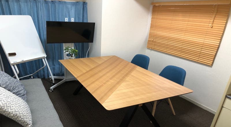 【新宿駅🚶‍4分】高速Wi-Fi💻VOD内蔵TV📺ゆったり過ごせるデザイナーズ貸し会議室♪ランドプレイス新宿南口