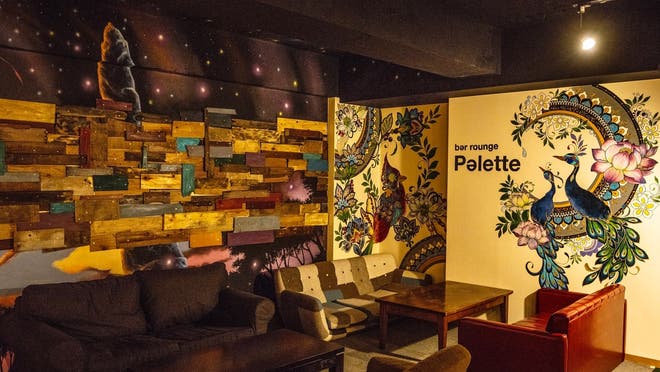 卓球バー パレット大阪北新地店 卓球台も使えるレンタルスペース 会議などにも広々スペース 照明調節 プロジェクタの写真2