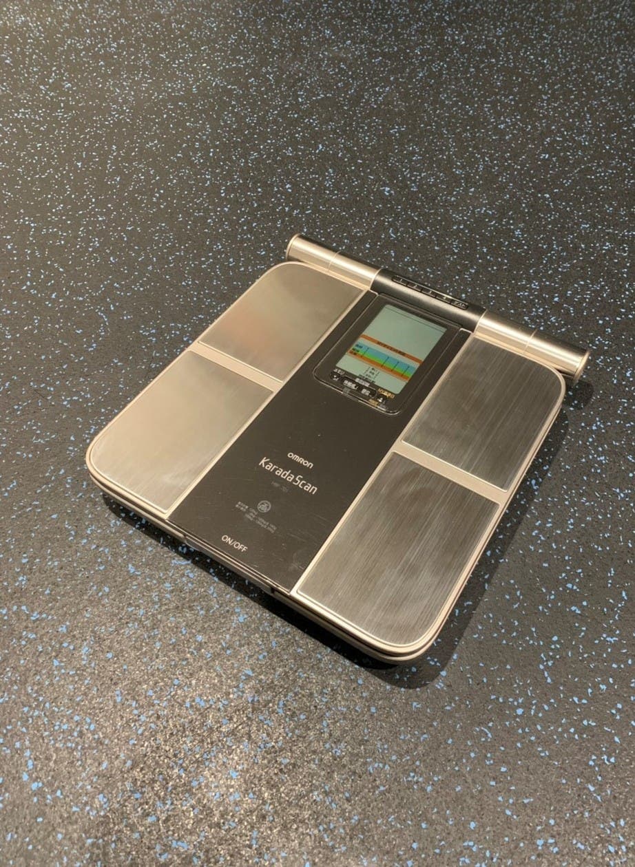 24時間ジムに併設の個室トレーニングルーム！！ロッカールーム・シャワーブース完備！の写真5