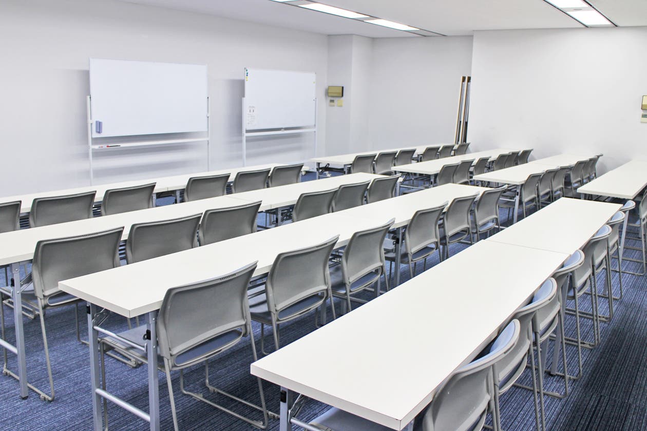 4F【本町駅から徒歩0分！】２０～７0名まで。無料備品も多数！の写真4