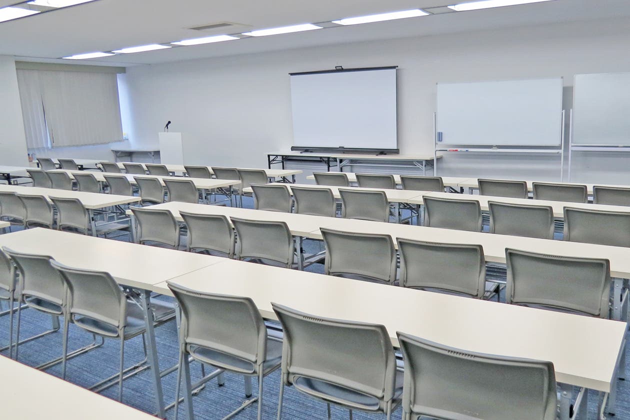 4F【本町駅から徒歩0分！】２０～７0名まで。無料備品も多数！の写真5