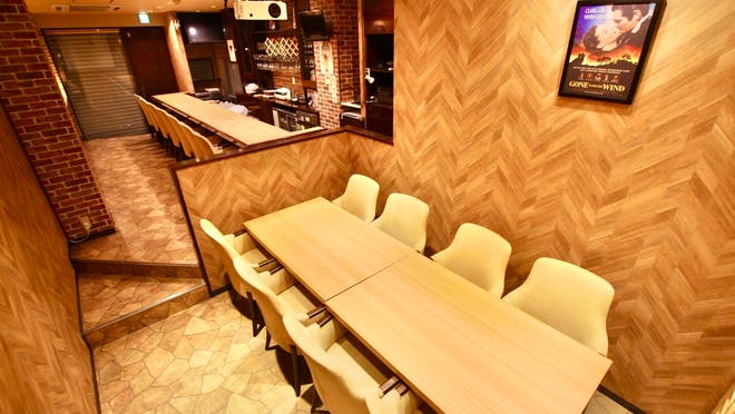 好評!本格設備のカウンターキッチン・プロジェクター付きスペース!飲み会・歓送迎会・パーティなどに!の写真2