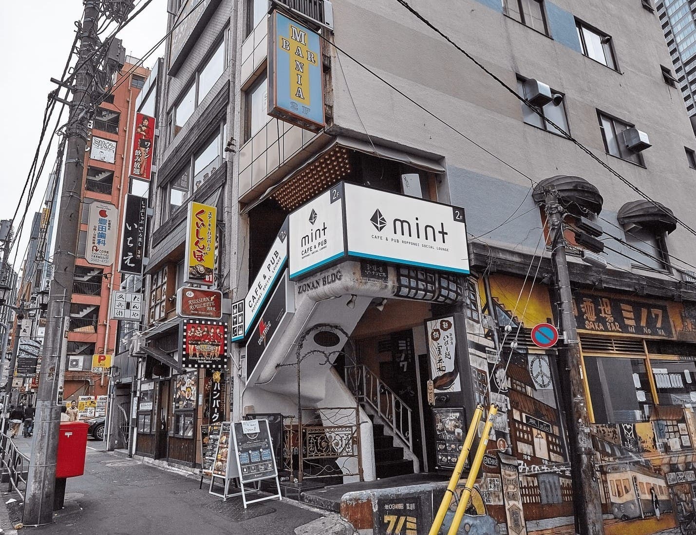 六本木交差点から徒歩2分の立地に、モニター11台完備のスポーツ観戦や撮影に最適なスペースが誕生！の写真7