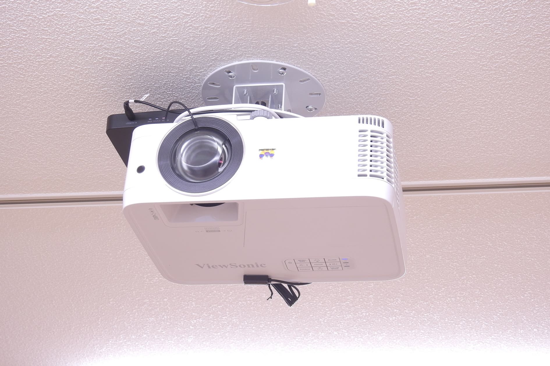 【ファレ・カナニ 練馬大泉学園】自然光が入る明るい静かなスタジオ。ダンス・撮影・会議などにの写真10