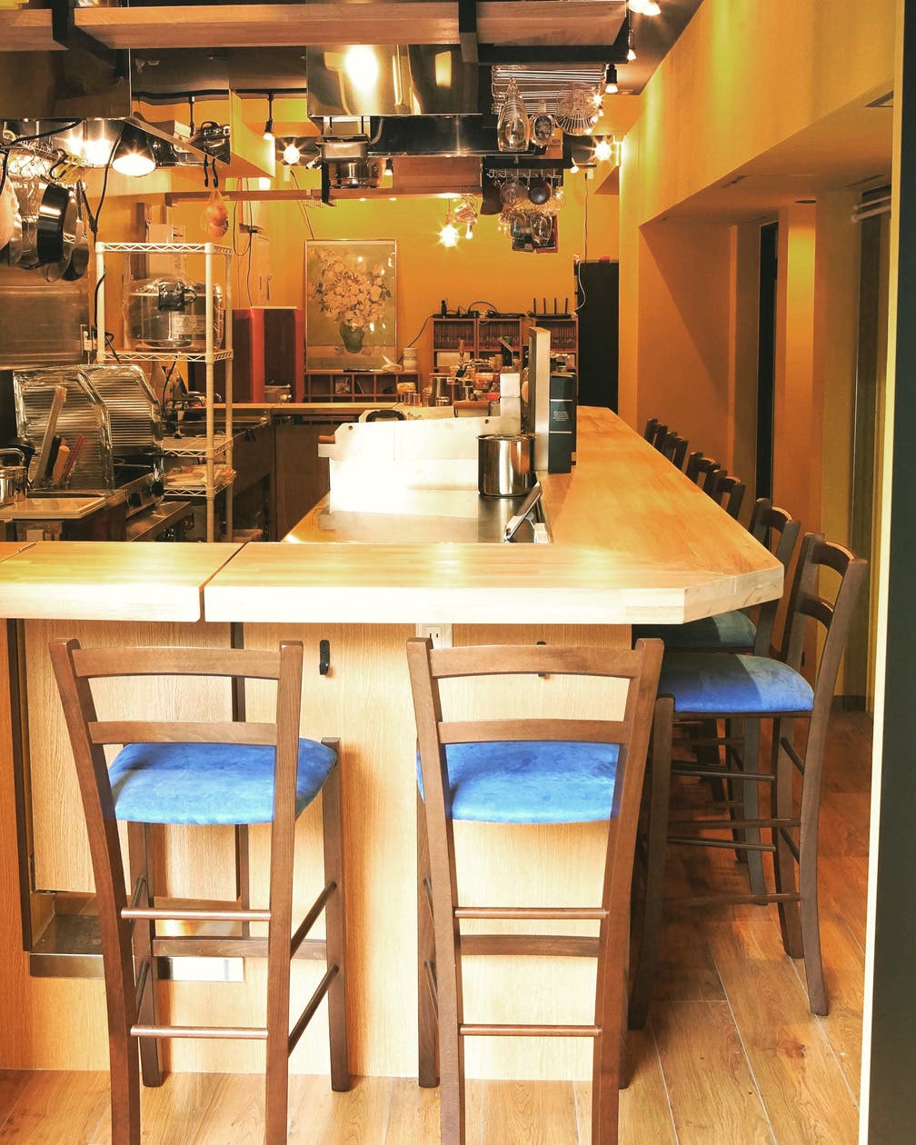 新宿近辺(東新宿) 隠れ家的な1F路面飲食店を貸切！ カフェ&レストラン (カウンター有)の写真8