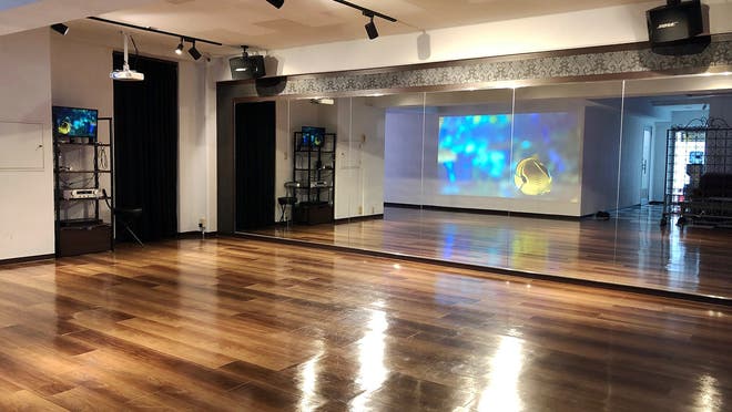 アートスタジオ 隣でビル建設工事中です。スペースについてを必ずお読みください。の写真1