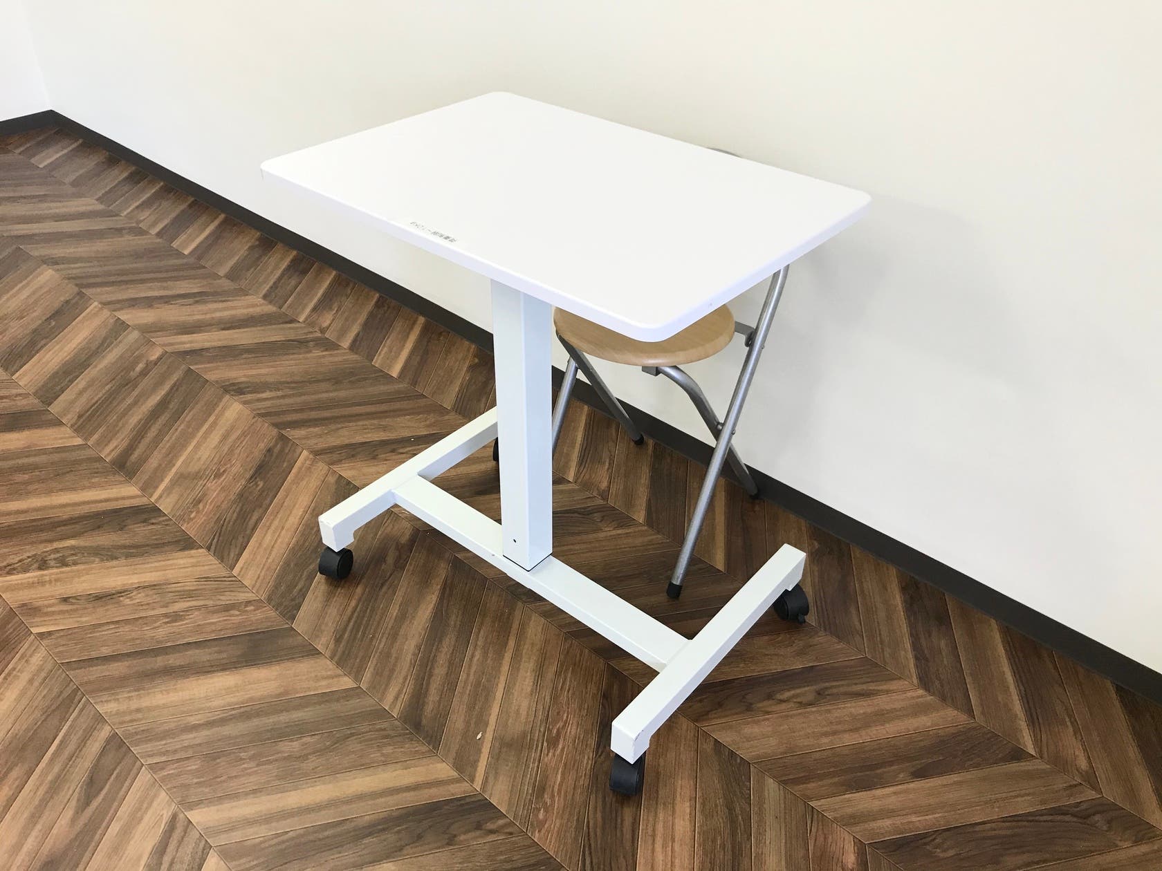 平日限定500円セール‼️大阪駅徒歩6分西梅田3分‼️24H🕰最大23人👬会議・セミナー利用限定プラン♫リッツカールトンすぐの写真6