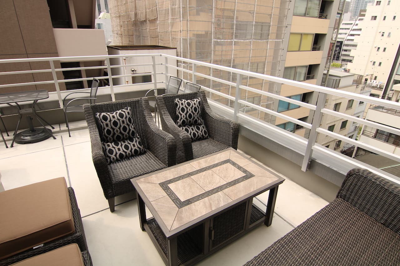 [新橋・風通しの良い屋上プライベート空間] 少人数の飲み会やイベント、作業や屋外会議に！感染対策万全！の写真2