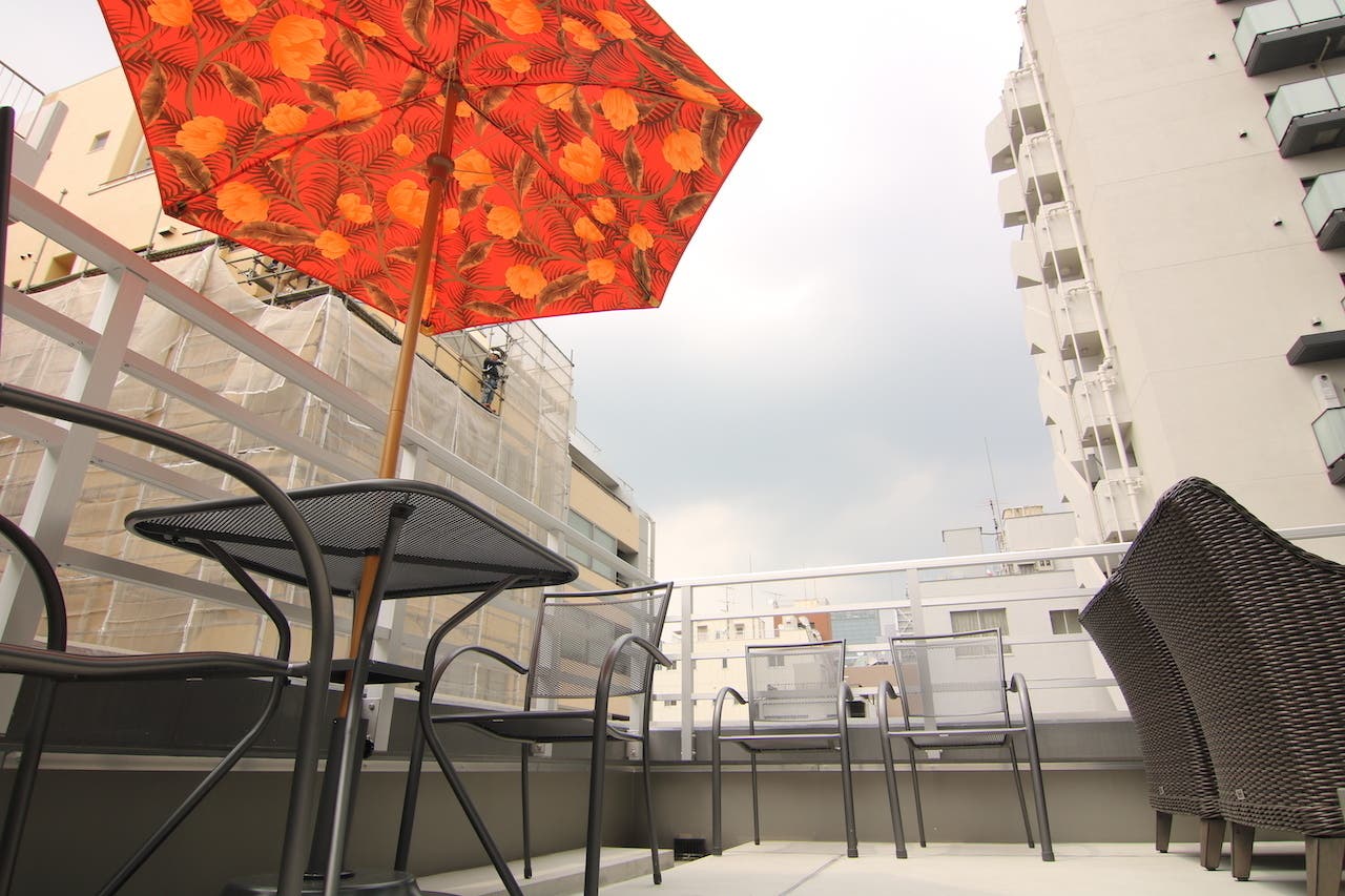 [新橋・風通しの良い屋上プライベート空間] 少人数の飲み会やイベント、作業や屋外会議に！感染対策万全！の写真4