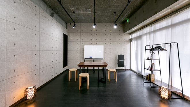 【大須観音駅出口から徒歩20秒】撮影にレッスンに! スタジオミラーなどプロ機材完備のスタイリッシュなスタジオの写真2