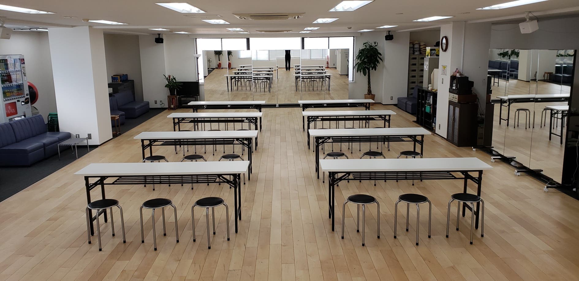 都内最大級50坪のダンスフロア!ソシアル・フラ・チア等各種ダンス他、会議・楽器演奏・撮影会等!の写真6