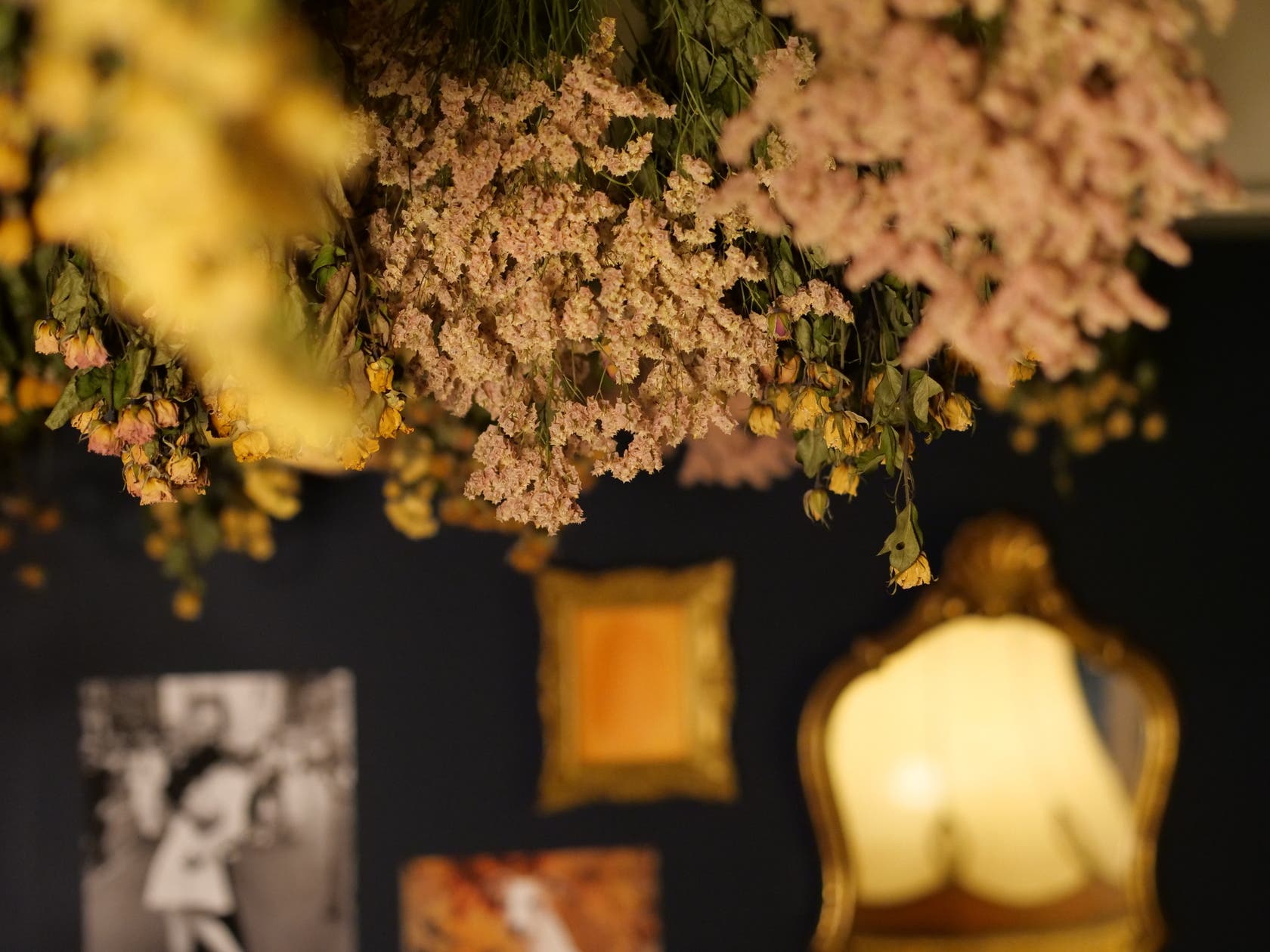 アンティーク調の貸切フォトスペースの写真8