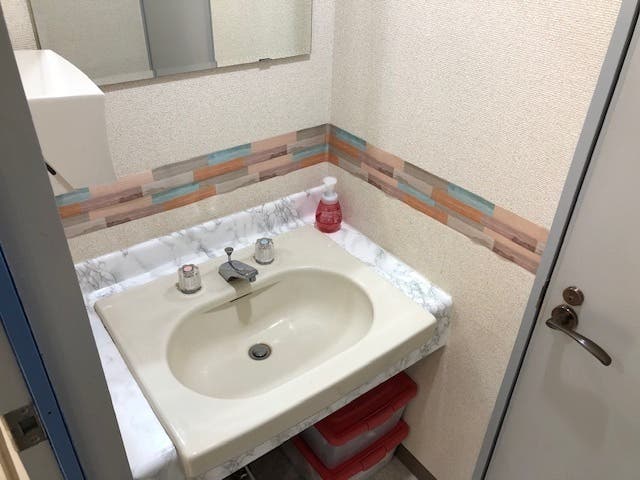 草加駅東口より徒歩1分！24時間・365日営業。ダンスが出来るレンタルスタジオPiattoです。草加駅のホームから見えます！の写真10