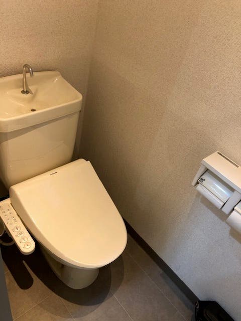 草加駅東口より徒歩1分！24時間・365日営業。ダンスが出来るレンタルスタジオPiattoです。草加駅のホームから見えます！の写真11