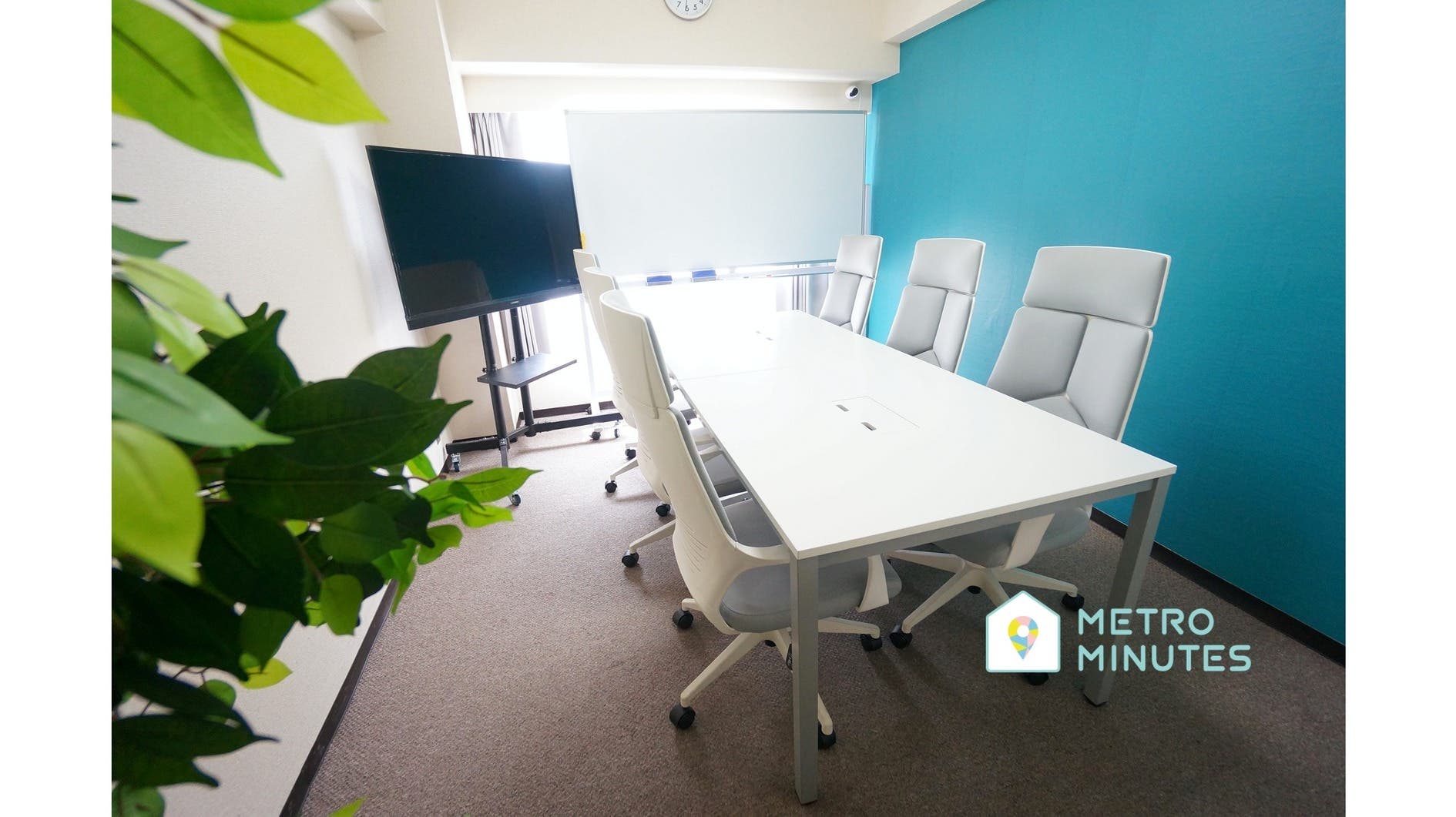 ⭐️当日割/長時間利用割あり⭐️駅から徒歩1分【全設備無料】高速WiFi/大型モニター＜ノクターン会議室＞出張/サロン利用◎の写真5