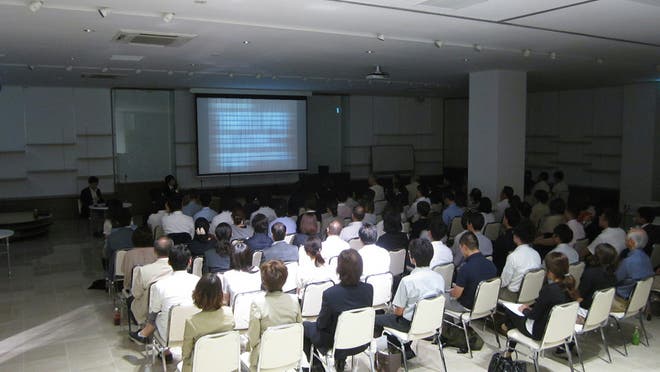 全面(大ホール) 広さ333㎡(101坪)、天井高3.5mの開放的なスペースです。の写真5