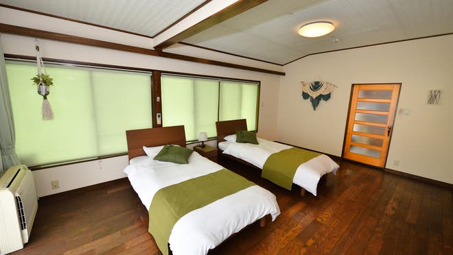 【鎌倉高校前駅徒歩8分!】広い庭付き2階建ての日本家屋の一軒家。の写真2