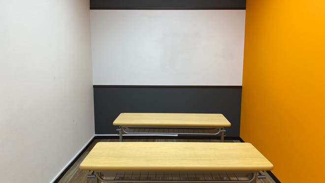 【毎日消毒駅近人気】06ダンススタジオなど フリースペース ヨガやストレッチ 机を置いて面接などの写真4