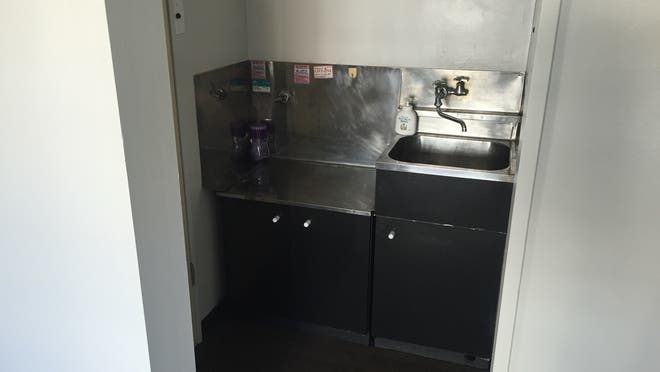 WIFI有 下井草下井草駅徒歩2分、7人前後の会議、面接、打ち合わせ、パーティー、勉強会に最適、駐車場有の写真9