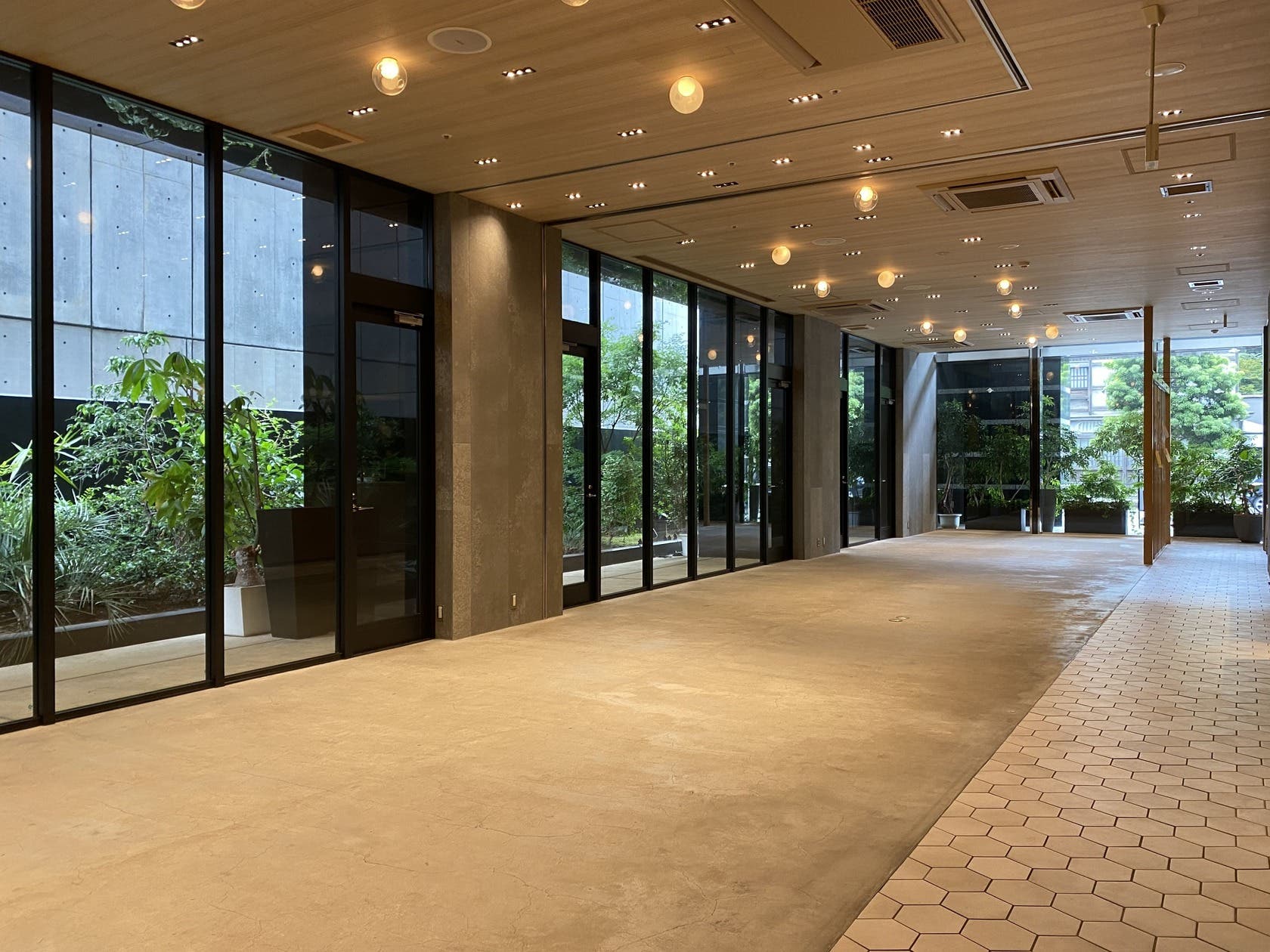 イベント/パーティー/撮影/セミナー/展示会にぴったりシンプルで上品な空間の写真3