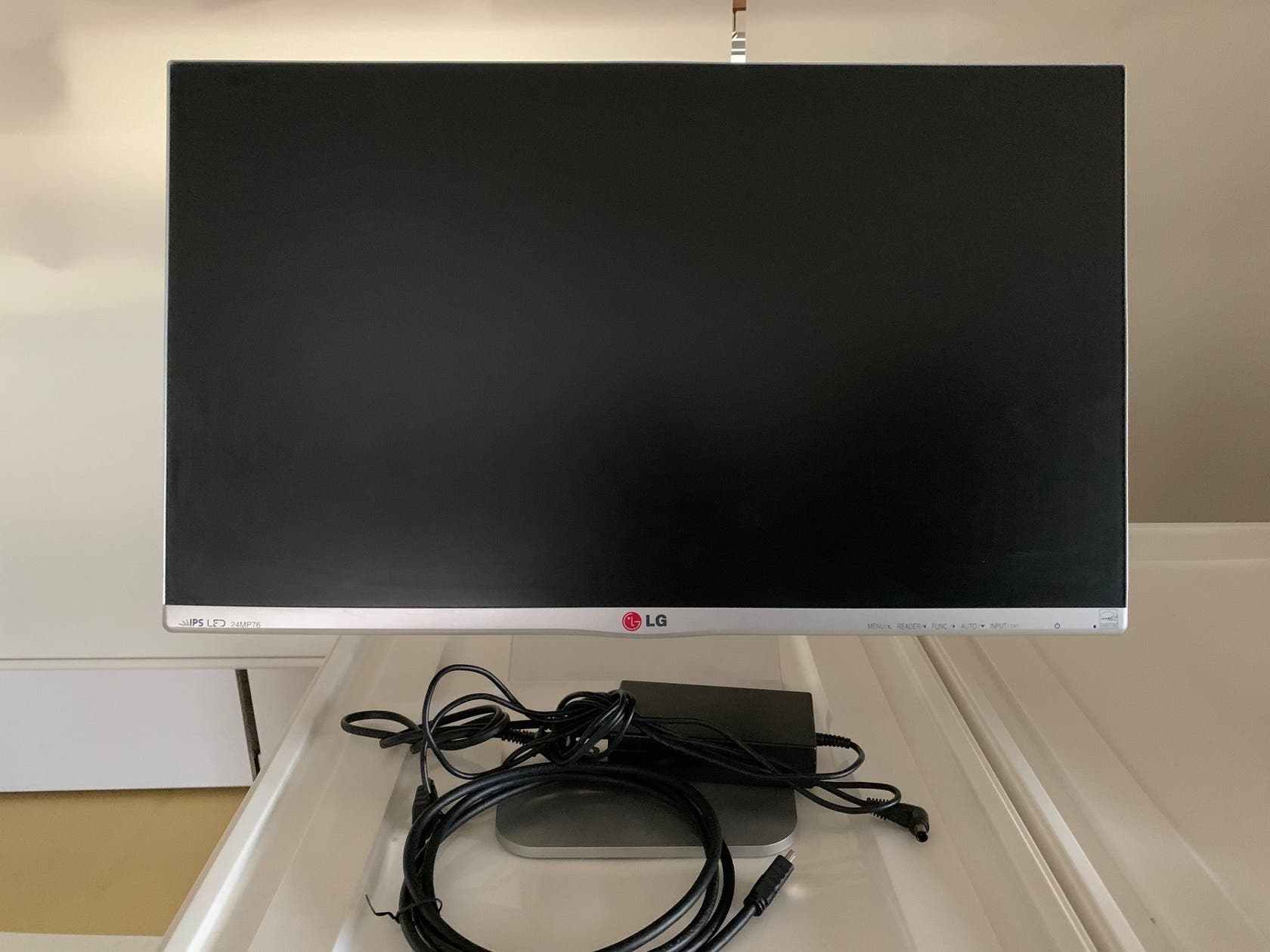 LG 24インチモニターの画像1