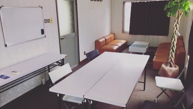 茨木市 初!のコワーキングスペース・レンタルスペース。作業・会議・貸切イベントなどに!の写真3